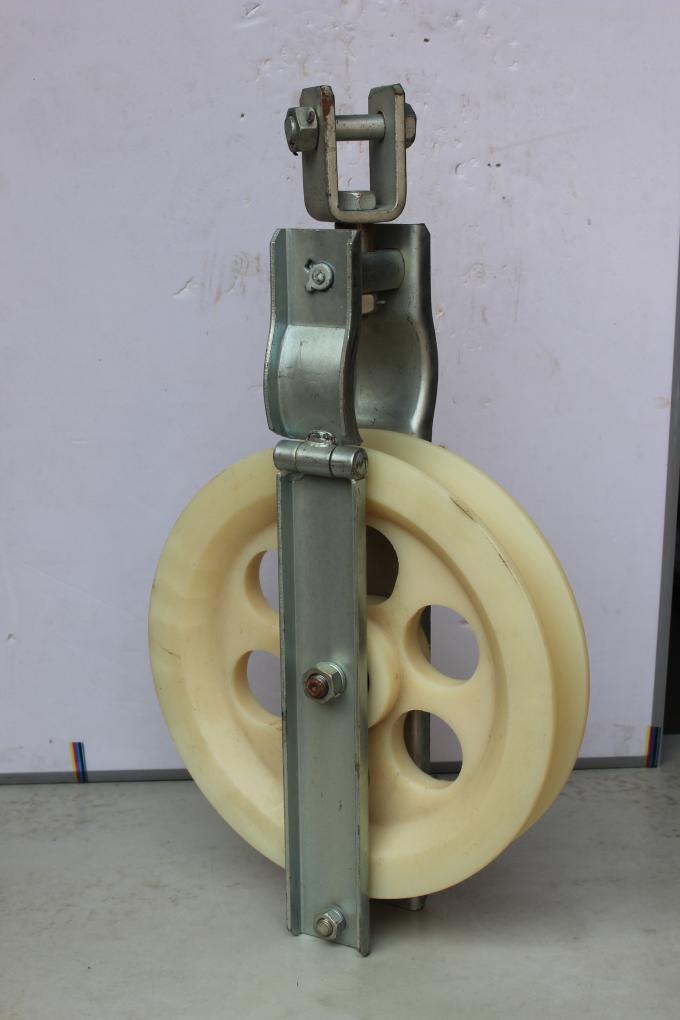 15KN Swive Eye Type Cable Roller Pulley With Nylon Wheel 200*60mm