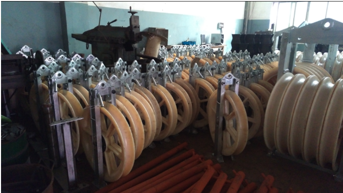 Transmission Line Stringing Tools 3 Wheel Nylon Stringing Pulley Block ...